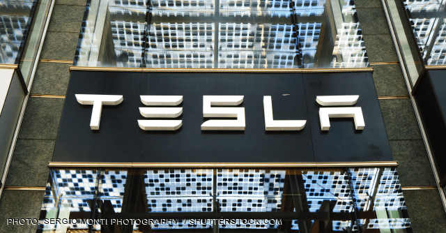 Tesla unveils all-electric semi - FreightWaves