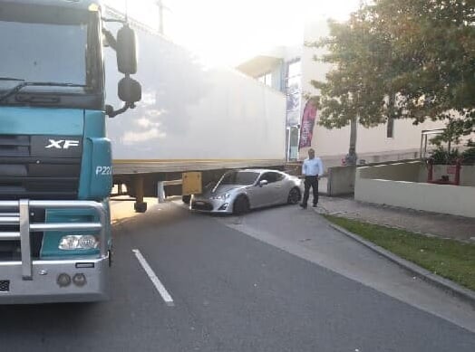 DOWN UNDER TRUCKING: turning, driving or parked – trucking can be risky ...