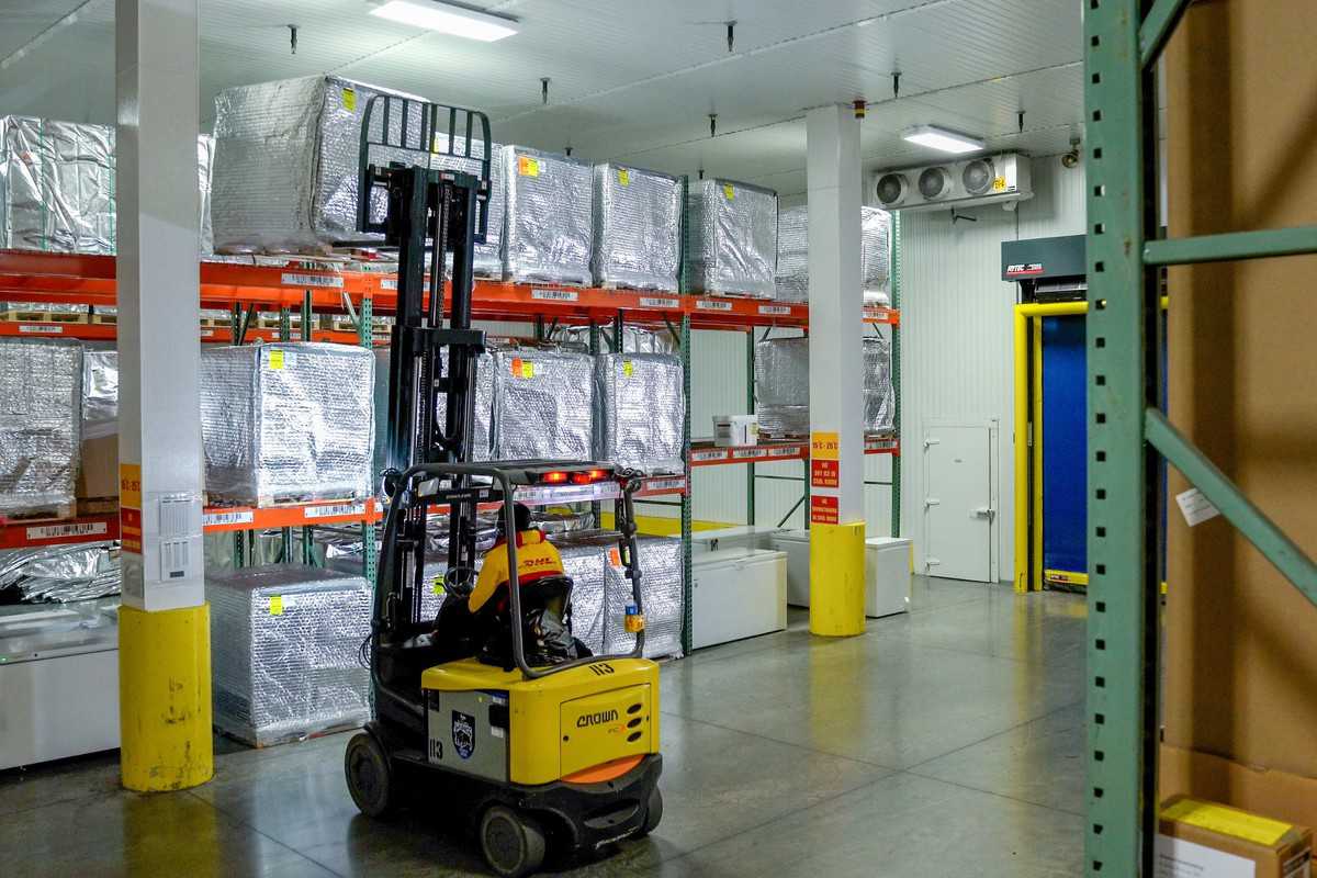 DHL unit builds `deep-frozen’ room at Puerto Rico life science facility ...