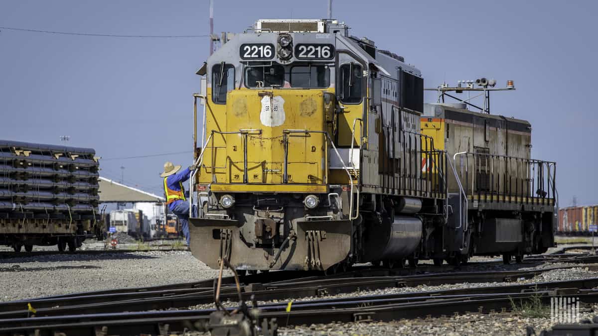 Headcount among US Class I railroads up slightly in February - FreightWaves